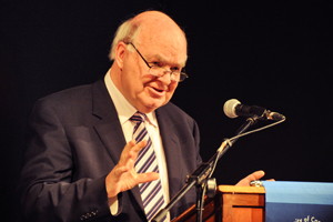 Theism versus atheism: Oxford don puts the case for God | UCT News